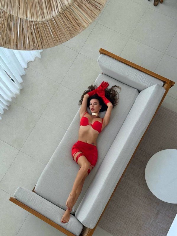 sensmis Pictures & videos | Thotstash